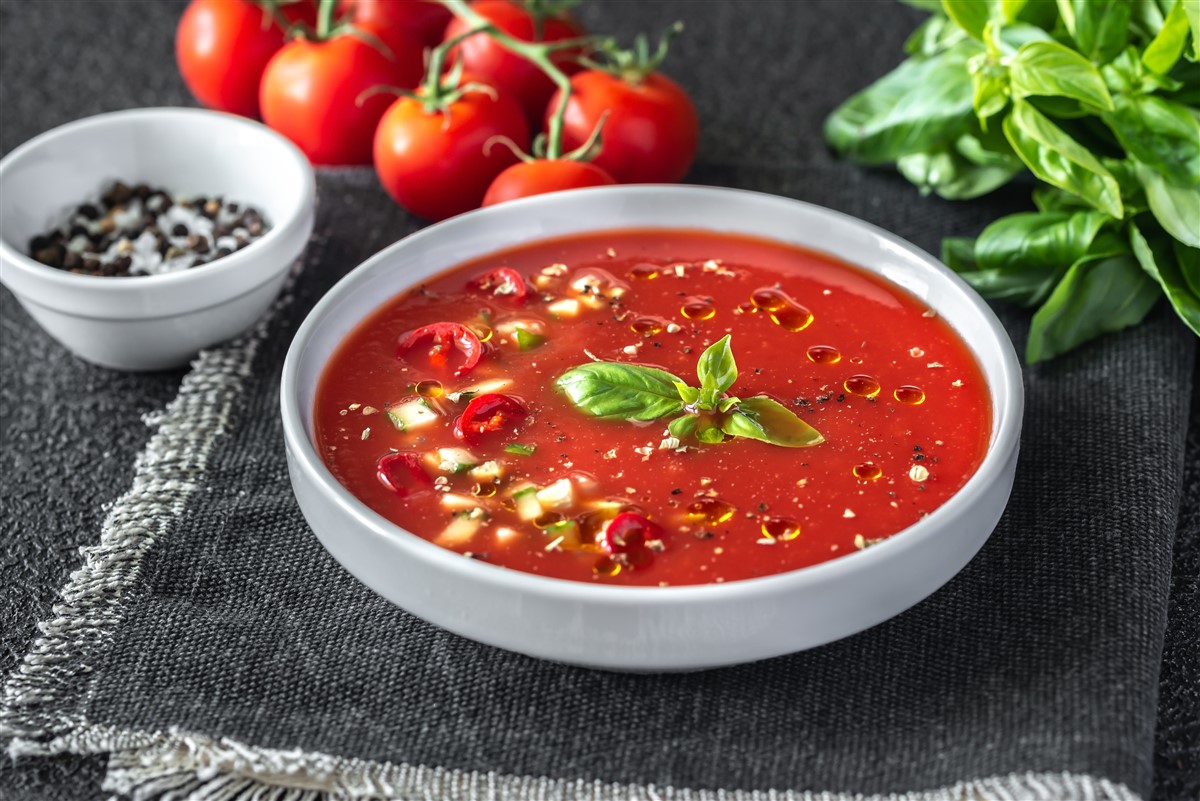 Recette traditionnelle du gaspacho andalou pour l'été